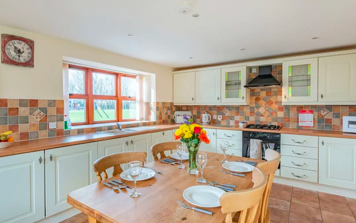 Holiday Cottages East Yorkshire | High Farm Holiday Park